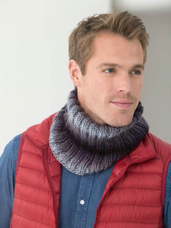 Free crochet Movie Night Circle Scarf patterns - BePatterns